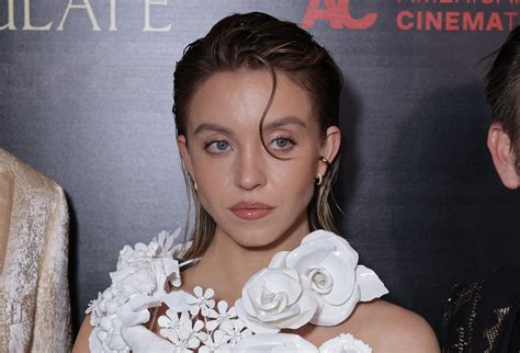 Sydney Sweeney Age A Look Into The Rising Stars Journey Social