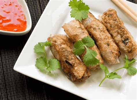 Vietnamese Nem Nướng Grilled Pork Sausages Delishglobe