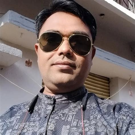 Avinash Avinash221089 • Threads Say More