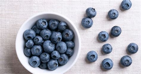 무서운 질병 치매 예방하고 싶다면 블루베리 드세요