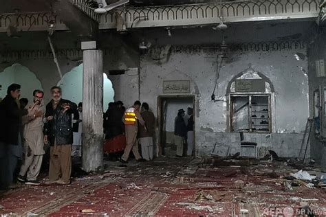 モスクで自爆攻撃、56人死亡 パキスタン北西部 Isが声明 写真6枚 国際ニュース：afpbb News