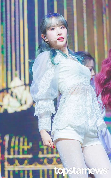 Pin De 마동탁 Em 설아