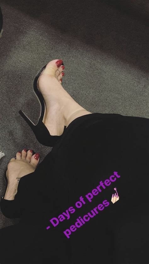Mariyam Nafeess Feet
