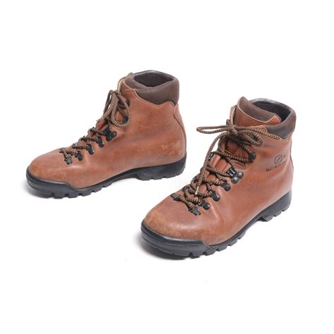 90s Mens Hiking Boots