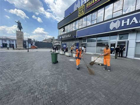 ЕКИПИТЕ НА ЈП КОМУНАЛНА ХИГИЕНА СКОПЈЕ СО ЗАСИЛЕНИ АКТИВНОСТИ ЗА СОБИРАЊЕ И ТРАНСПОРТ НА