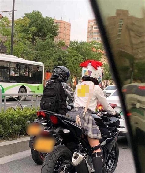 Nữ sinh điều khiển xe phân khối lớn cực ngầu gây chú ý Saostar vn