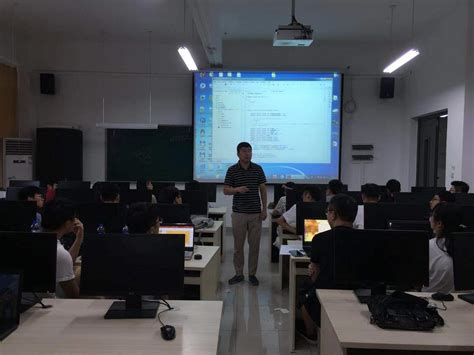 计算机学院 年暑期校内实训班圆满结束 计算机科学与工程学院欢迎您