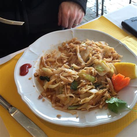 Liechtenstein Food Vaduz Pad Thai Engel Ratskeller Karilogue