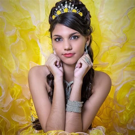 Lili González Liliglezq • Threads Say More