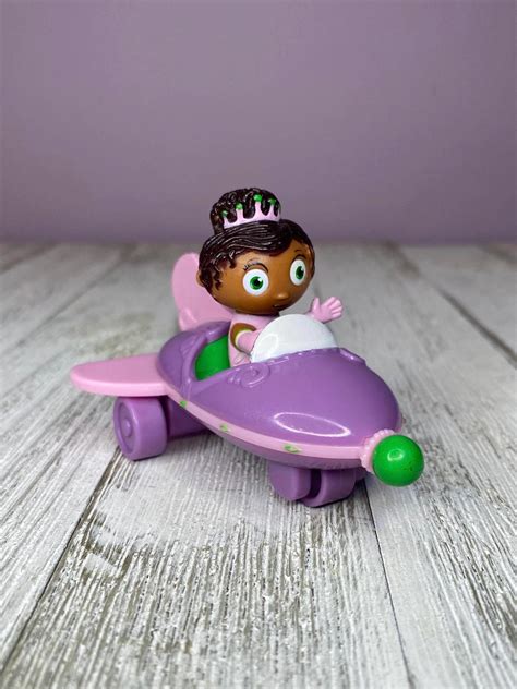 Super Why Princess Presto Style And Pose Plastic Figure 570x570
