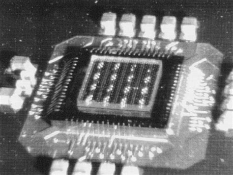 closeup photograph of one of the fast net smart pixel arrays on the mcm