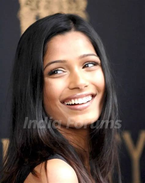 Freida Pinto 832 Photo 13655