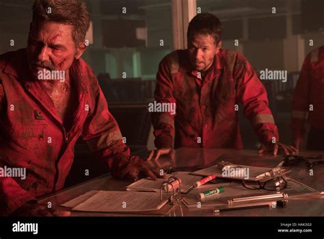 Deepwater Horizon 2016 Kurt Russell Mark Wahlberg Peter Berg Dir