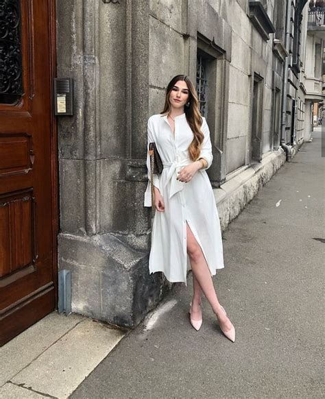 Pin By Juzz On Looks Style In 2024 Elegant Feminine Seductive Style