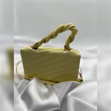 خرید و قیمت کیف دوشی زنانه ال سی وایکیکی مدل kf40 از غرفه نگین گستر پارس