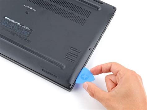 Замена карты Wlan в ноутбуке Dell Latitude 7490 Hd01