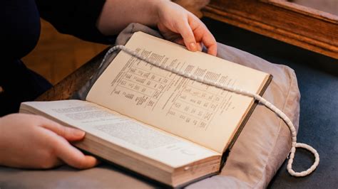 Safe Handling Guidelines National Library Of Ireland