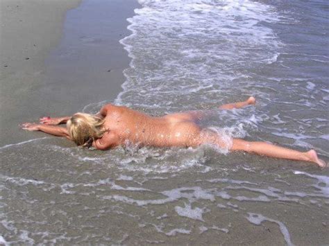 Check Out My Post Apocalyptic Erotic Webcomic Skinnydippingcuties