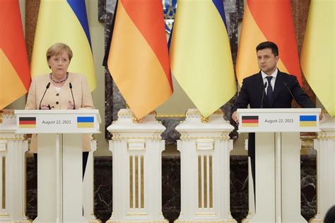 Україна Німеччина та Франція повинні мати консолідовану позицію щодо плану мирного врегулювання