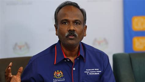 Malaysias Brain Drain Significantly Higher Than Global Average Says Minister Sivakumar