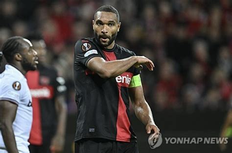 김민재는 안 쫓겨난다…분데스 괴물 뮌헨 입단설→방출생은 우파메카노 나무뉴스