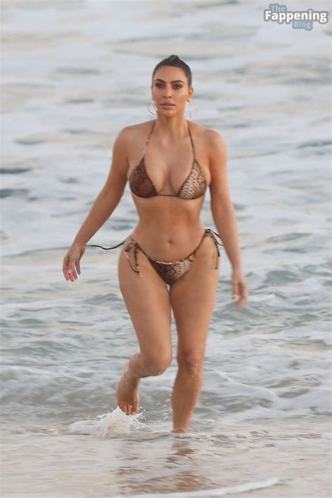 Kim Kardashian Khloé Kardashian Kourtney Kardashian Kimkardashian