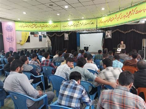 حضور وزیر علوم در جمع مسئولین و شوراهای بسیج دانشجویی همدان خبرگزاری