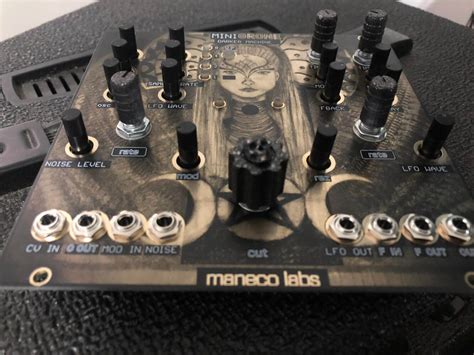 Module Mini Grone Drone Synth Maneco Labs