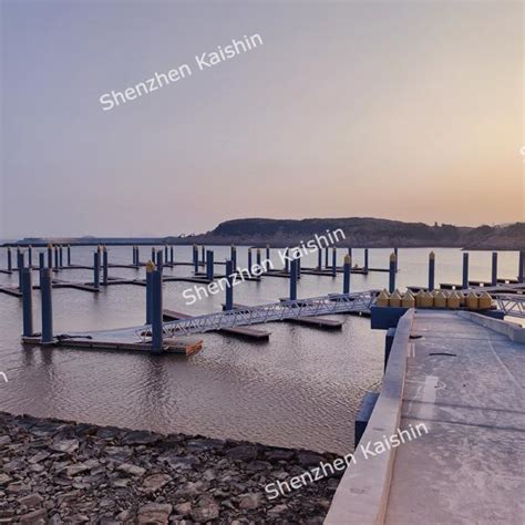 China Modular Floating Dock Hdpe Modular Pontoon Boat For Sale Marine Floating Dock China