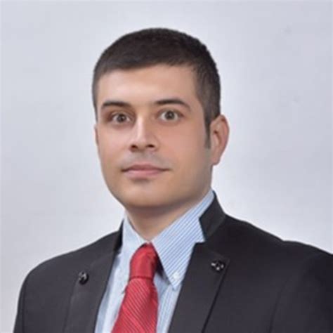 Pouya Loghmani Structural Civil Engineering Master Graduate