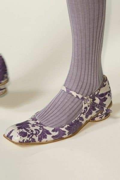 Pin by Bílá vlčice on OBLEČENÍ | Fashion shoes, Fashion shoes flats ...