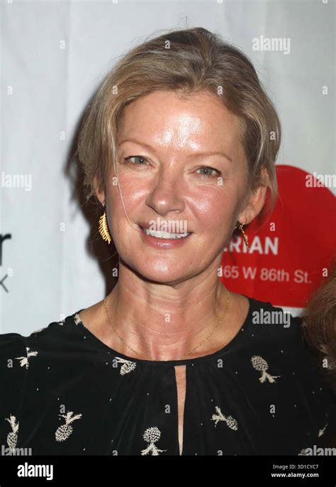 October 27 2025 New York New York Usa Actor Gretchen Mol Seen