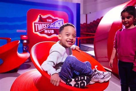 Hershey Super Sweet Adventure Choose Chicago