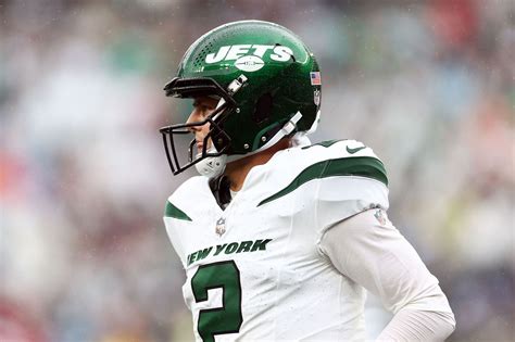 NFL Fans Blame Jets QB After Michael Carter Gets Involved In Heated Altercation With Coach
