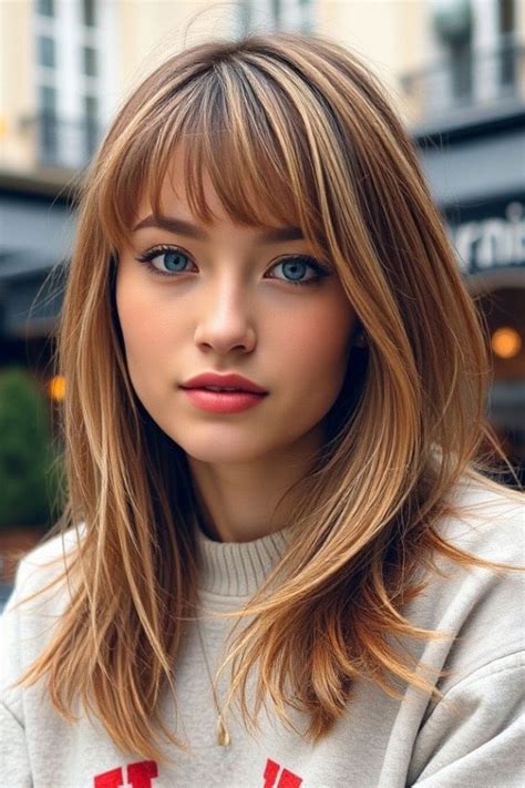 30 Cute Shoulder Length Haircuts With Bangs You Must Try