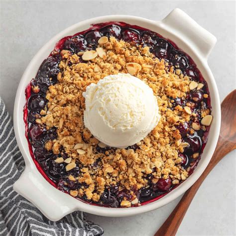 Easy Cherry Crisp