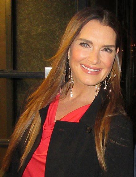 Brooke Shields Height In Ft Feet Cm And Meters — Mrheight