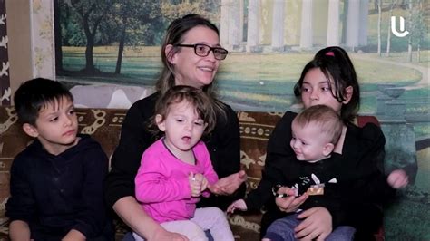 Արցախից տեղահանված ընտանիքը կենցաղային դժվար պայմաններում է ապրում Youtube