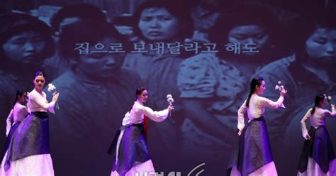 이영순 무용단 소녀와 꽃 집에 보내 달라고~