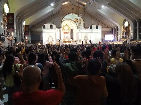 Quiapo Church Dinagsa Sa Unang Araw Ng Misa De Gallo Remate Online