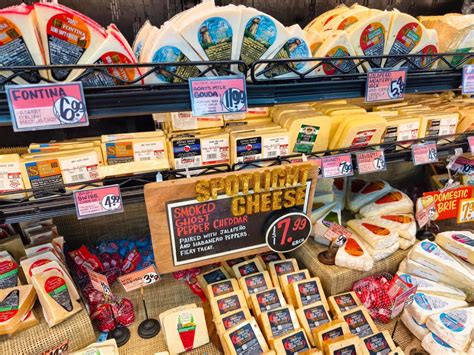 10 Of The Best Trader Joe S Products For A Holiday Party According To A Private Chef