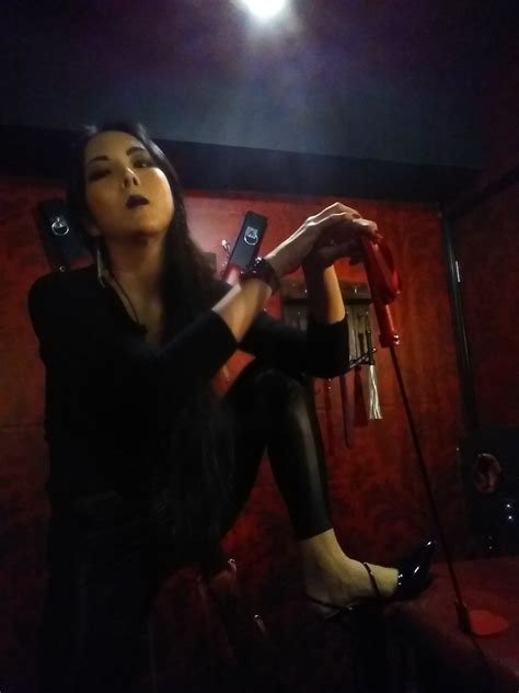 豐富調教經驗變性女主調奴I m TS Dominatrix Chinese Transsexual escort in Hong Kong