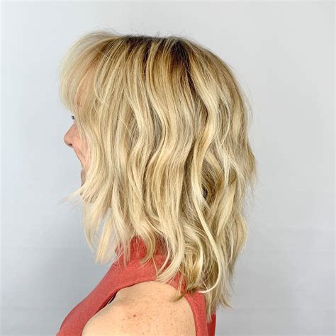 18 Modern Shaggy Hairstyles For Women Over 50 With Fine Hair