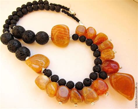 ожерелье из агата и вулканической лавы РЫЖИЙ БЕРЕГ в интернет магазине