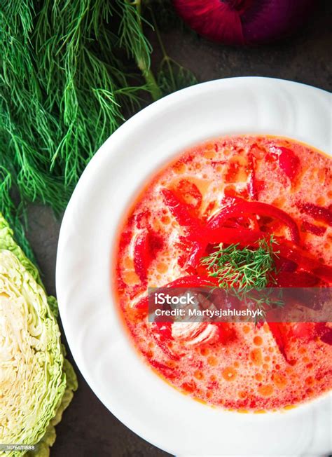 사워 크림과 사탕무 수프 보르 치 전통적인 우크라이나 음식 0명에 대한 스톡 사진 및 기타 이미지 0명 건강한 생활방식 고기 Istock