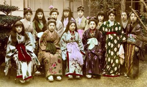 Тентакли гейши и черепа обагренные семенем каким был секс в старинной Японии