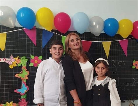 ზემო წინსვლის საჯარო სკოლის დირექტორი პედაგოგ გულნარა შერვაშიძეს უფროსი სპეცმასწავლებლის