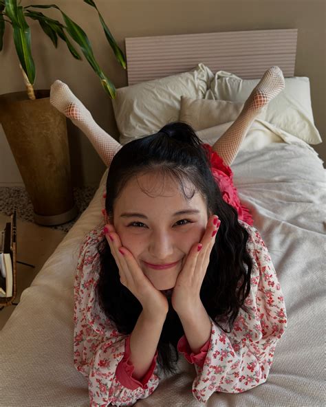 宮沢 友 Blt のオフショットだいにだーん‼︎ この髪型してみたかったら嬉しいかった~ にあってるー？？ かわいいアイドル