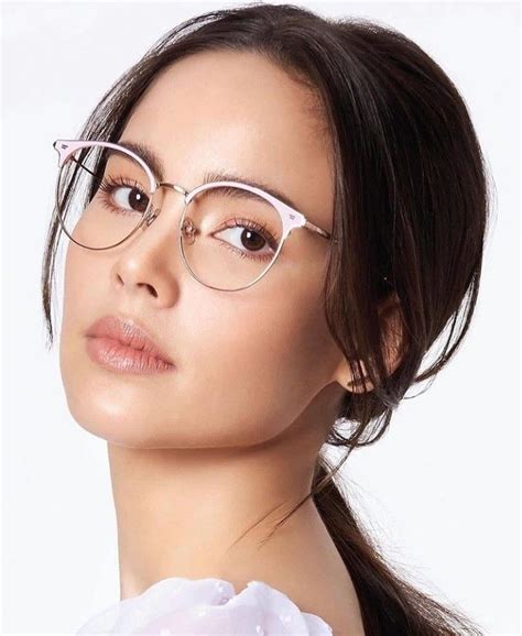 Here Are Some Of The Best Eyeglass Styles For An Oval Face Eyeglasses