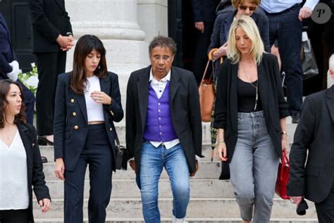 Photo Nolwenn Leroy Laurent Voulzy Isaure Le Faou Sortie Des Obsèques De Lauteure